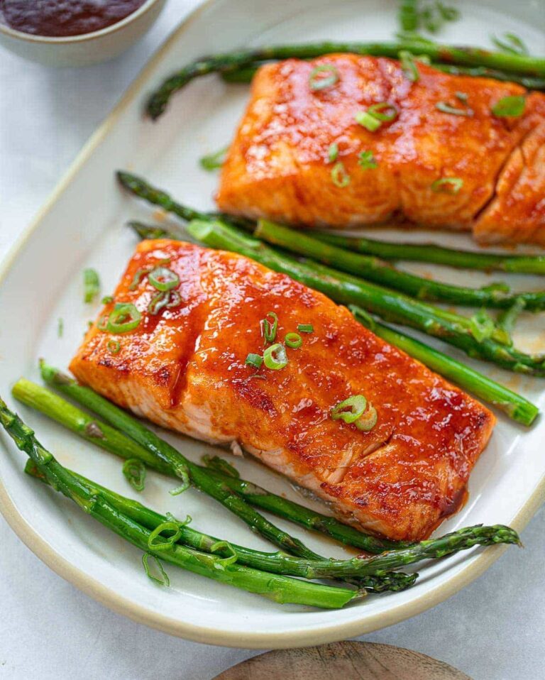 Broiled Salmon with Sweet Spicy Glaze - Familystyle Food