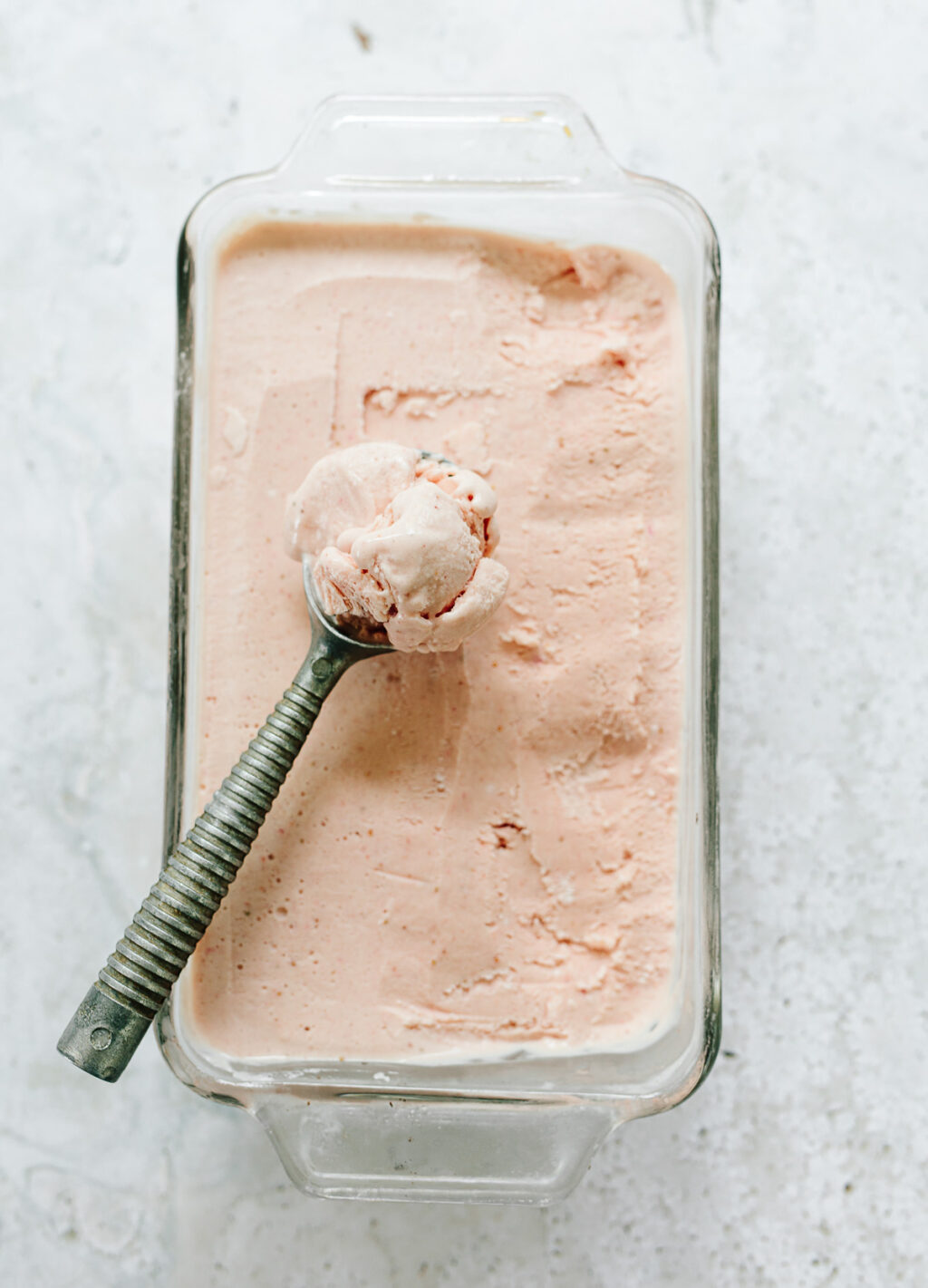Easy Creamy Homemade Strawberry Ice Cream - Familystyle Food
