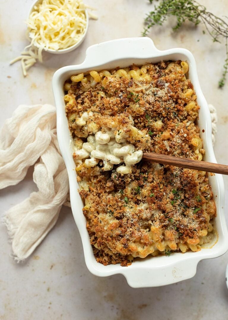 Baked Bechamel Mac and Cheese with Herb Breadcrumbs - Familystyle Food