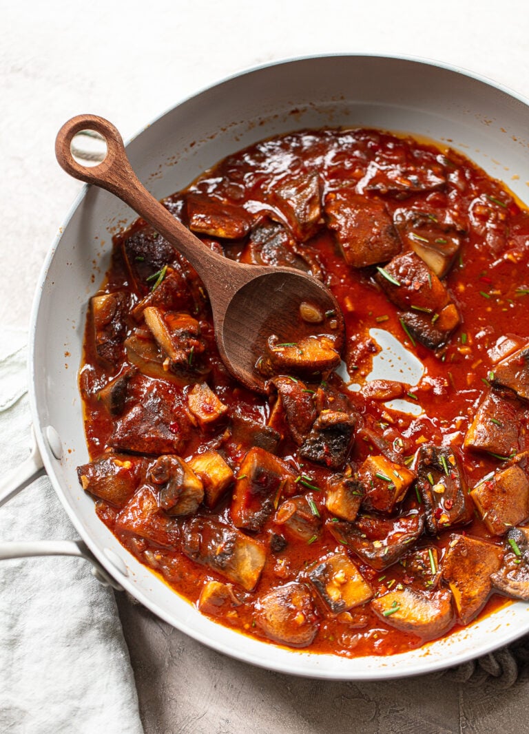 Easy Mushroom Ragu - Familystyle Food