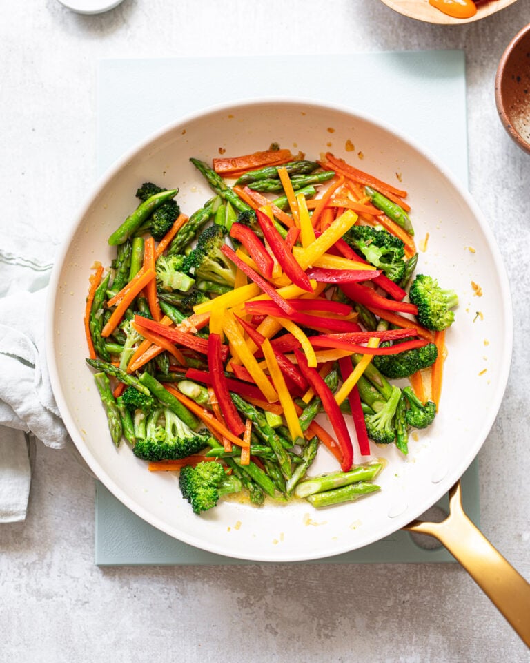 Vegetable Pasta Primavera with Cream Sauce - Familystyle Food