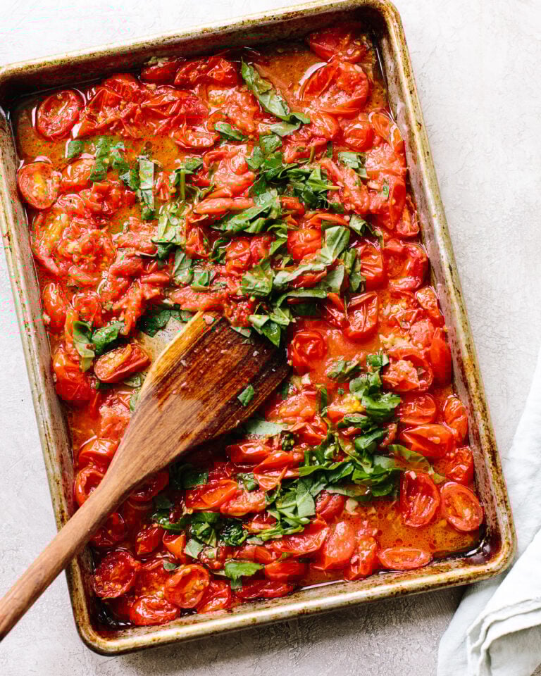 Sheet-Pan Roasted Tomato Pasta Sauce - Familystyle Food