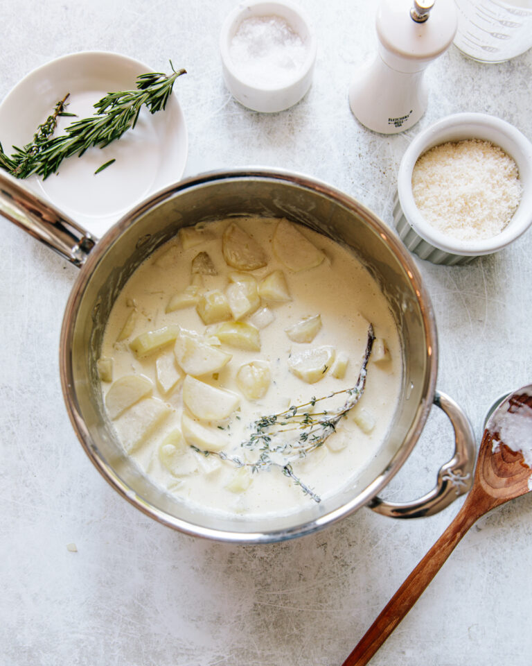 Easy Potato Gratin (Extra Creamy, No-Fuss Method) - Familystyle Food